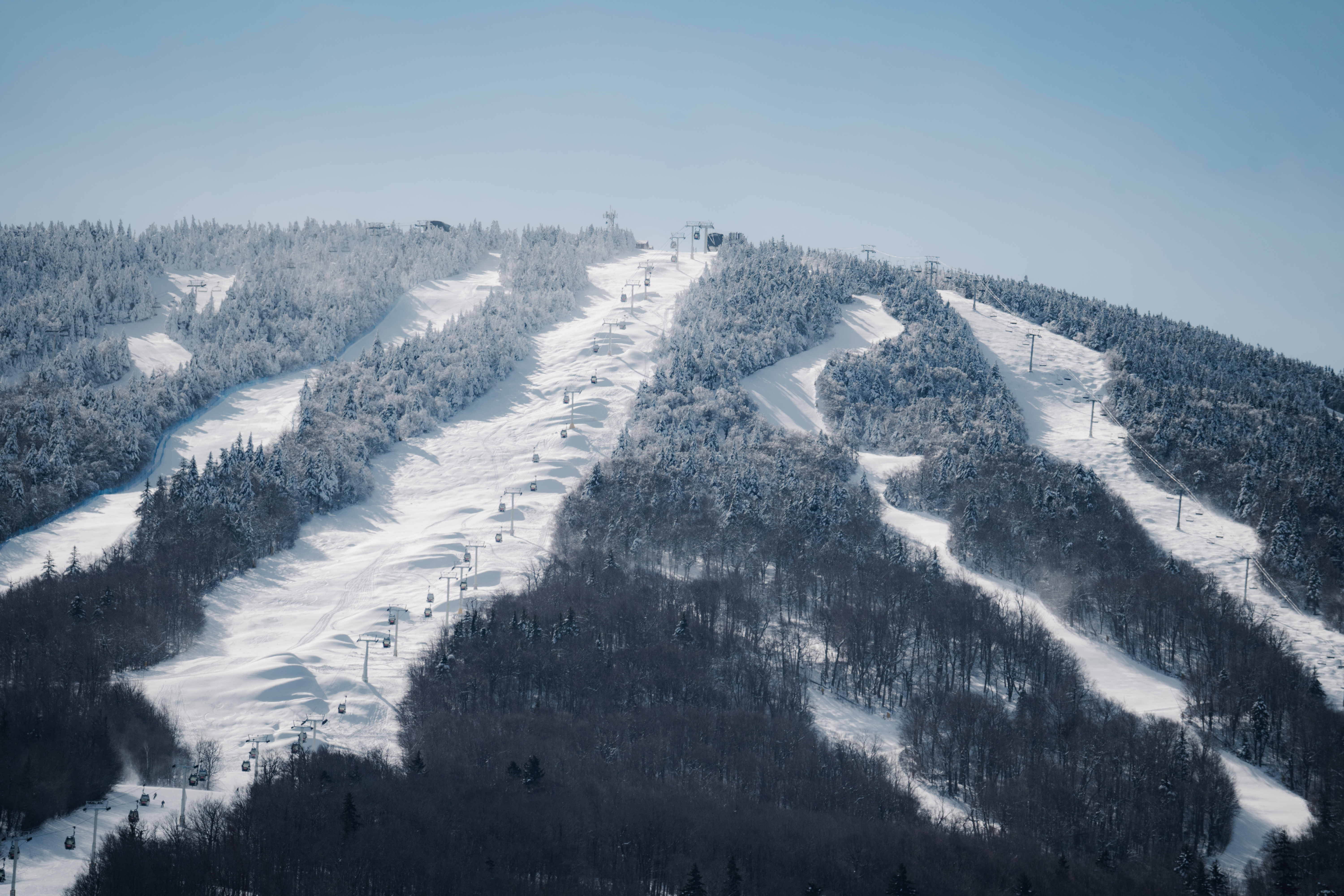 Stratton Mountain Ski Getaways | The Equinox Resort Vermont